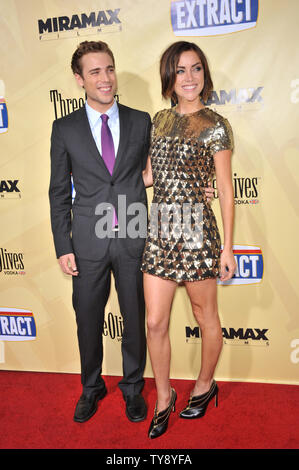 Dustin Milligan and Jessica Stroup The premiere of 'Extract' held at ...