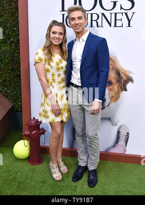 Grace Sharer (L) and Stephen Sharer attend the premiere of 'A Dog's ...