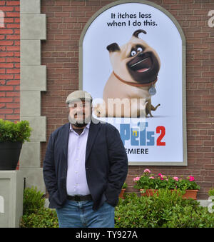 Cast member Bobby Moynihan, the voice of Forgetter Bobby in the ...