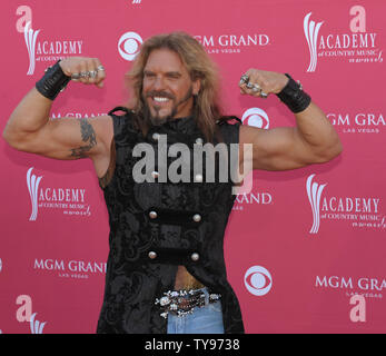 American Gladiator Don 'Hollywood' Yates arrives for the 43rd Academy ...