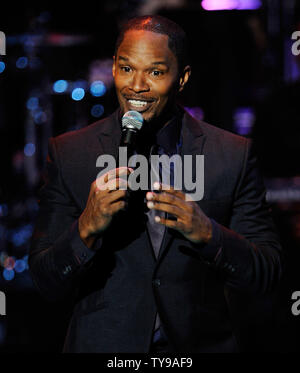 Jamie Foxx appears onstage during MTV's "Total Request Live" at the MTV ...
