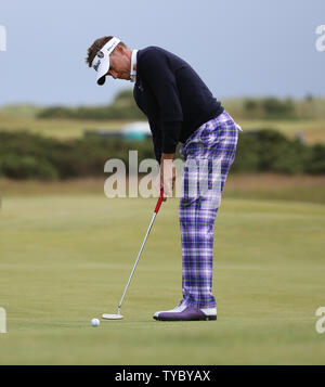Ian Poulter putts on the 8th during day one of the Genesis Scottish ...