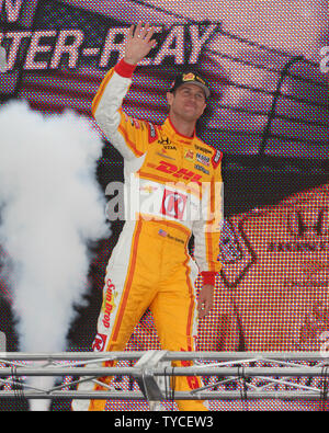 Race winner Ryan Hunter-Reay (USA) Hylton Motorsports.leads from pole ...