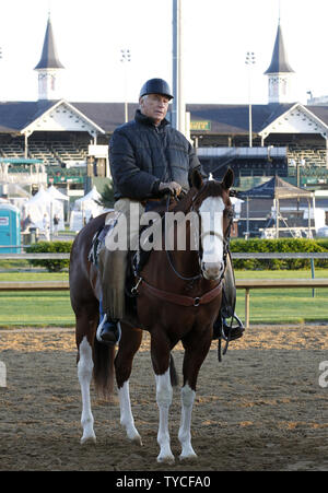 Hall of Fame trainer D. Wayne Lukas watches his horses train on the ...