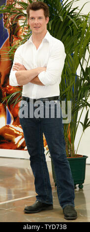 Actor Eric Mabius of the television series "Ugly Betty" arrives at a ...