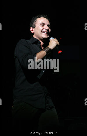 Colombian born singer, Fonseca performs in concert at the James L ...