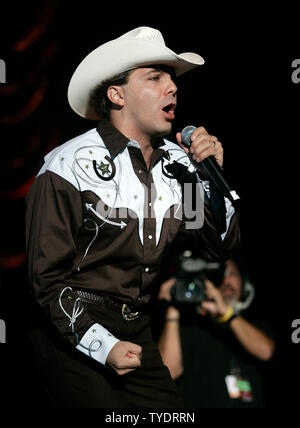 Christian Castro performs in concert at the Amor a la Musica show at ...
