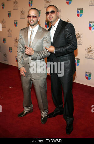 Wisin and Yandel arrive on the red carpet for the 2006 Latin Billboard ...