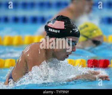 The American team in the 4x100 m relay race. From the left: Jesse Owens ...