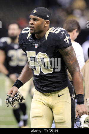 New Orleans Saints middle linebacker Jonathan Vilma (51) is ...