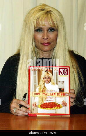 Victoria Gotti signs copies of her new cookbook "Hot Italian Dish" at ...