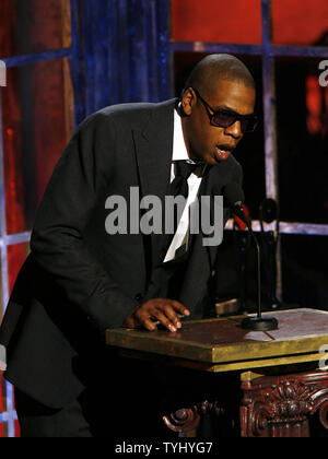 JAY-Z speaks during the Rock & Roll Hall of Fame induction ceremony ...