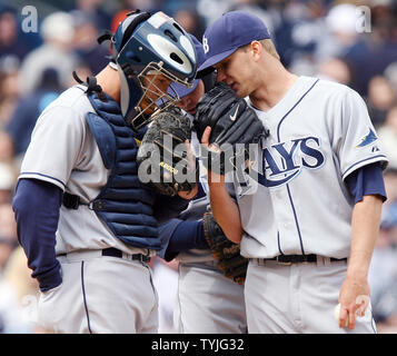 Tampa Bay Rays pitcher Shawn Armstrong (64) aims a pitch during the ...