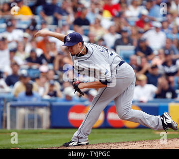 Tampa Bay Rays' James Shields delivers a pitch in the third inning ...