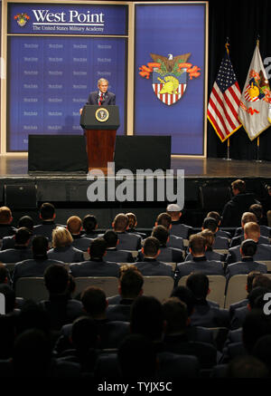 President George W. Bush speaks to the cadets at the West Point ...