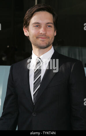 Tobey Maguire arrives at the Tully Hall Lincoln Center for the Film ...