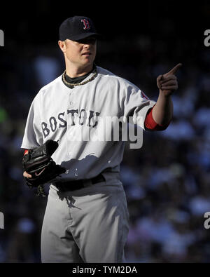New York Yankees pitcher Jon Lieber (22) delivers a pitch in the first ...