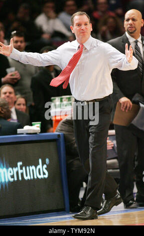 St. John's head coach Mike Anderson looks on against Kansas during the ...