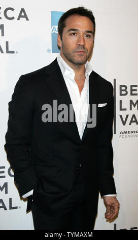 Jeremy Piven 2011 Tribeca Film Festival - Angels Crest - Arrivals New ...