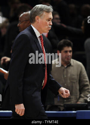 Milwaukee Bucks head coach Mike Budenholzer reacts during NBA ...