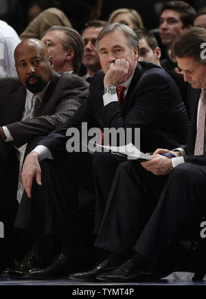 Milwaukee Bucks head coach Mike Budenholzer reacts during NBA ...