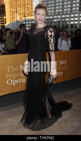 Courtney Love 2012 Metropolitan Opera Season Opening Night performance ...