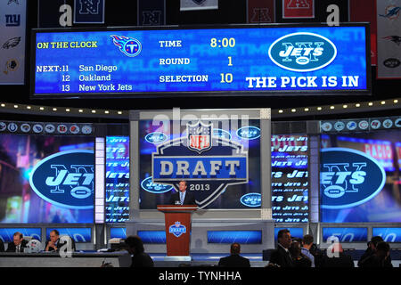 NFL Commissioner Roger Goodell announces a selection during the 2nd round of the NFL football ...
