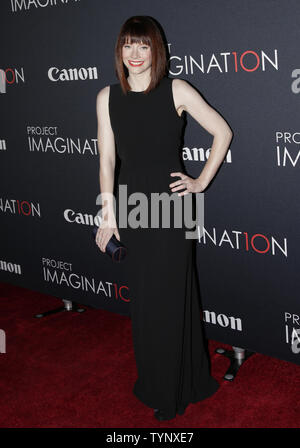 Bryce Dallas Howard arrives at the Project Angel Food's 2013 Angel ...