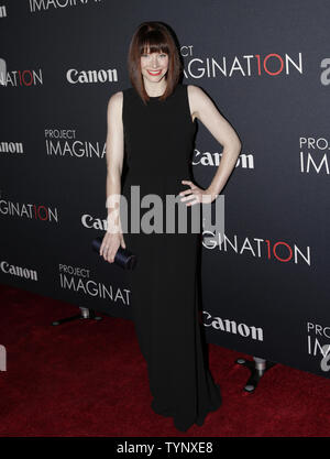 Bryce Dallas Howard arrives at the Project Angel Food's 2013 Angel ...