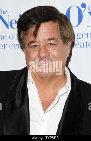 Richard Bey arrives on the red carpet at the Eugene O'Neill Theater ...