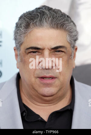 Vincent Pastore arrives on the red carpet at the Grudge Match Premier ...