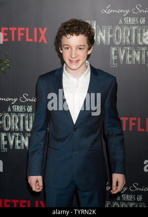 Louis Hynes arrives on the red carpet at the Netflix's premiere of "A ...