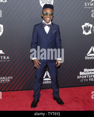 Maxwell 'Bunchie' Young arrives on the red carpet at the Sports ...