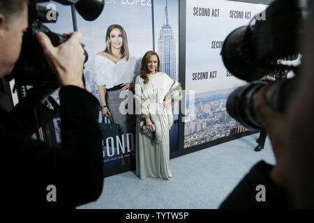 Leah Remini arrives on the red carpet at the World Premiere of 'Second ...