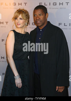 Kelly Reilly (L) and Denzel Washington arrive at the French premiere of ...