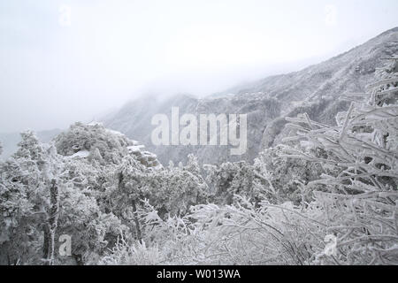 Lushan snow season Stock Photo - Alamy