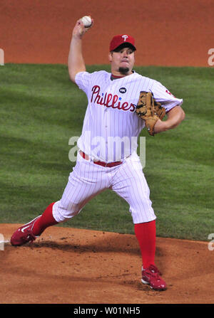 Philadelphia Phillies starting pitcher Joe Blanton toes the mound after ...