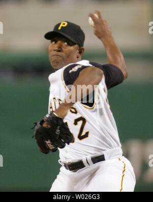 Pittsburgh Pirates pitcher Salomon Torres throws against the Houston ...