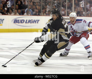 Pittsburgh Penguins' Evgeni Malkin skates during the third period of an ...