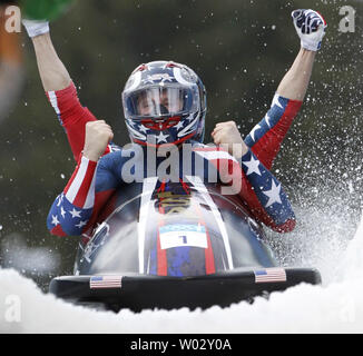USA-2 4 man bobsled with driver Brian Shimer, Bryan Leturgez, Karlos ...