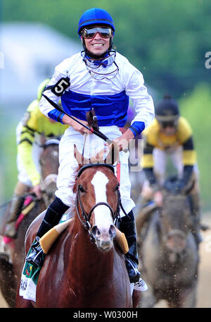 Jockey Jesus Lopez Castanon, riding Shackleford, celebrates as he ...