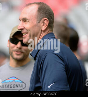 Tennessee Titans interim head coach Mike McCoy speaks during a news ...