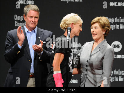 Former Senate Majority Leader Bill Frist and his wife Tracy Roberts ...