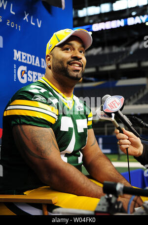 Green Bay Packers' Cullen Jenkins at Super Bowl Media Day in Cowboys ...