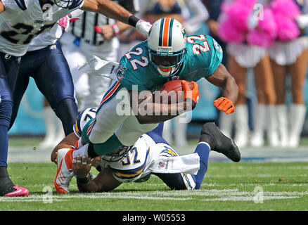 Miami Dolphins free safety Eric Rowe (21) readies himself during a NFL ...