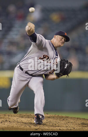 Detroit Tigers starter Jeremy Bonderman pitches against the Los Angeles ...