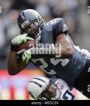 Tennessee Titans wide receiver Justin Gage (12) is shown in action ...