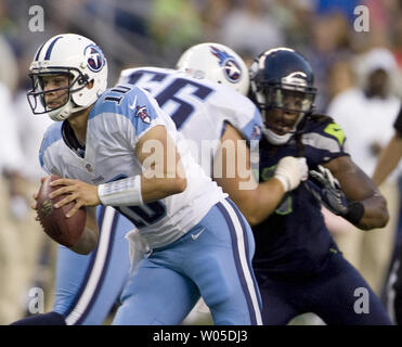 Tennessee Titans quarterback Jake Locker (10) during NFL football camp ...
