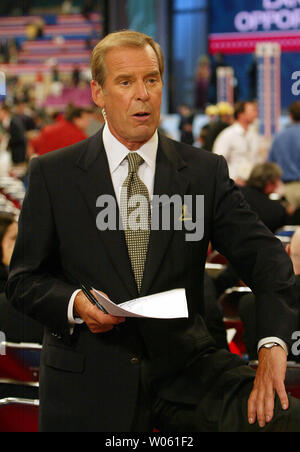 Peter Jennings news anchor ABC TV Stock Photo - Alamy