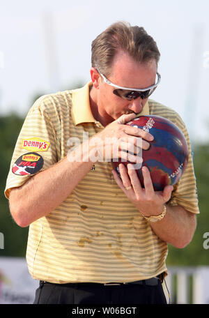 Professional Bowlers Association member Walter Williams Jr. practices ...